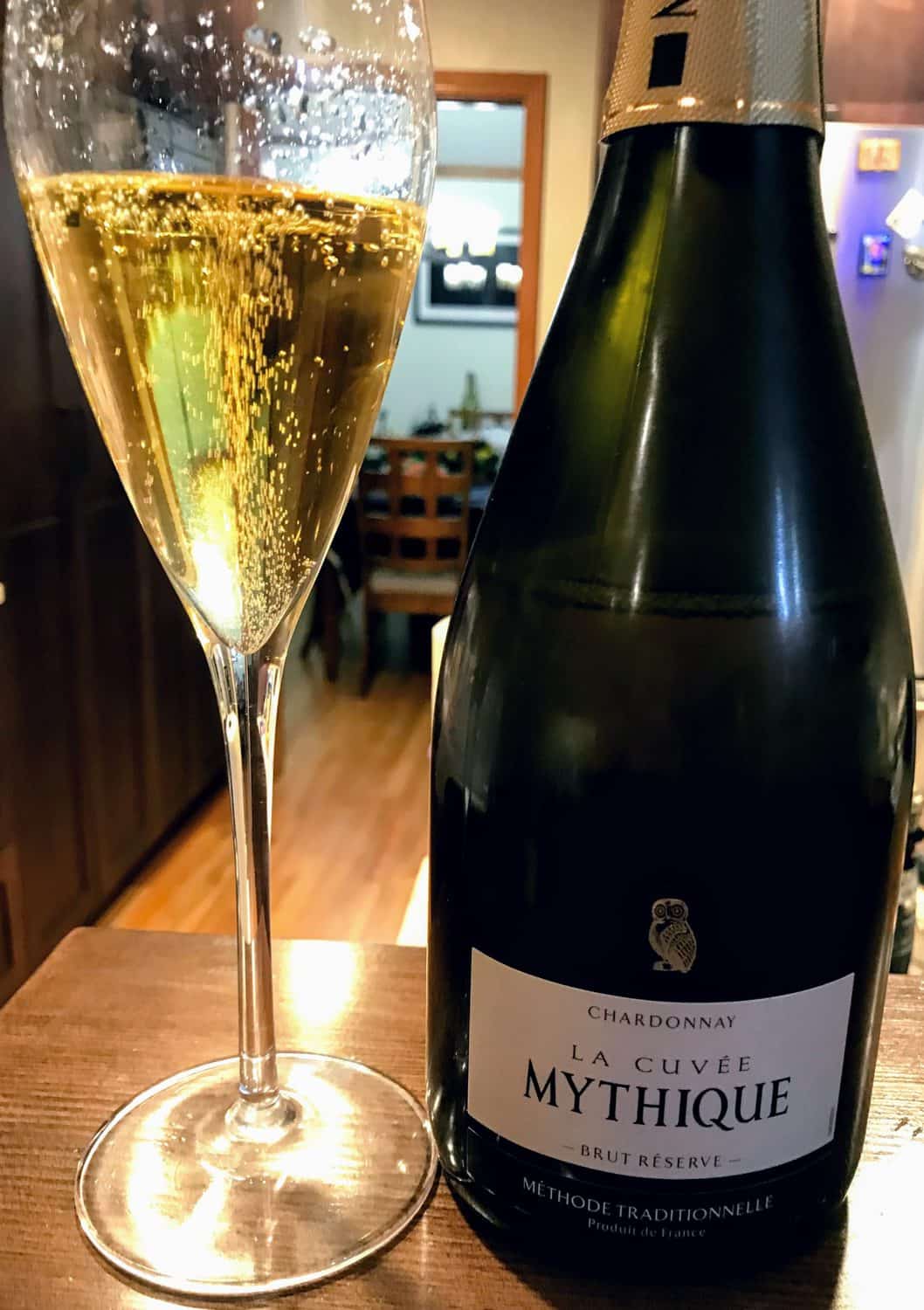 60 Second Wine Review - La Cuvée Mythique Sparkling Chardonnay - SpitBucket